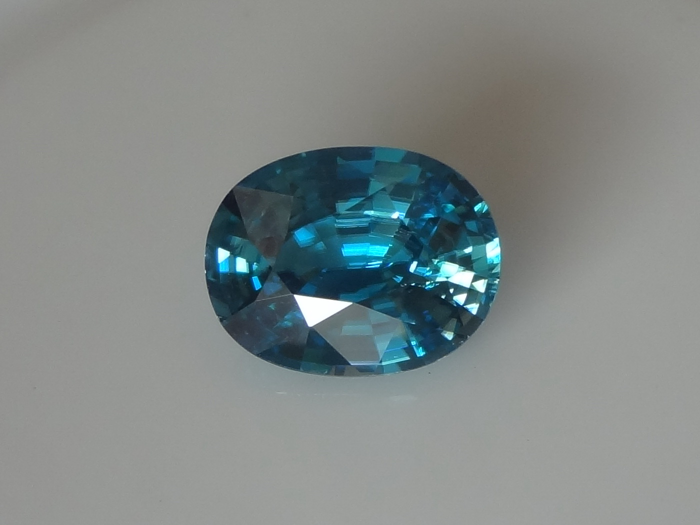 Gems with Videos: Best Buy - Full Shine Extra Wide Natural Blue Zircon