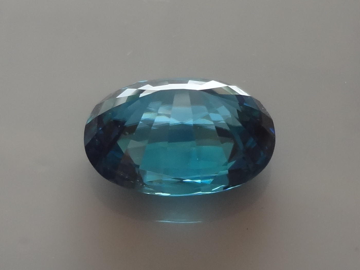 Zircon: Best Buy - Full Shine Extra Wide Natural Blue Zircon